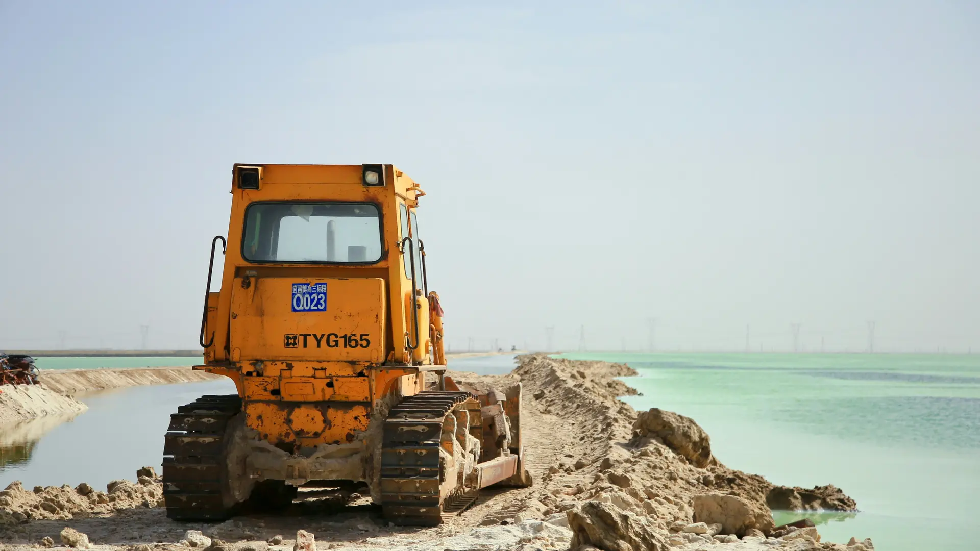 Redrock Transport Co. LLC - Heavy Equipment & Transport | UAE